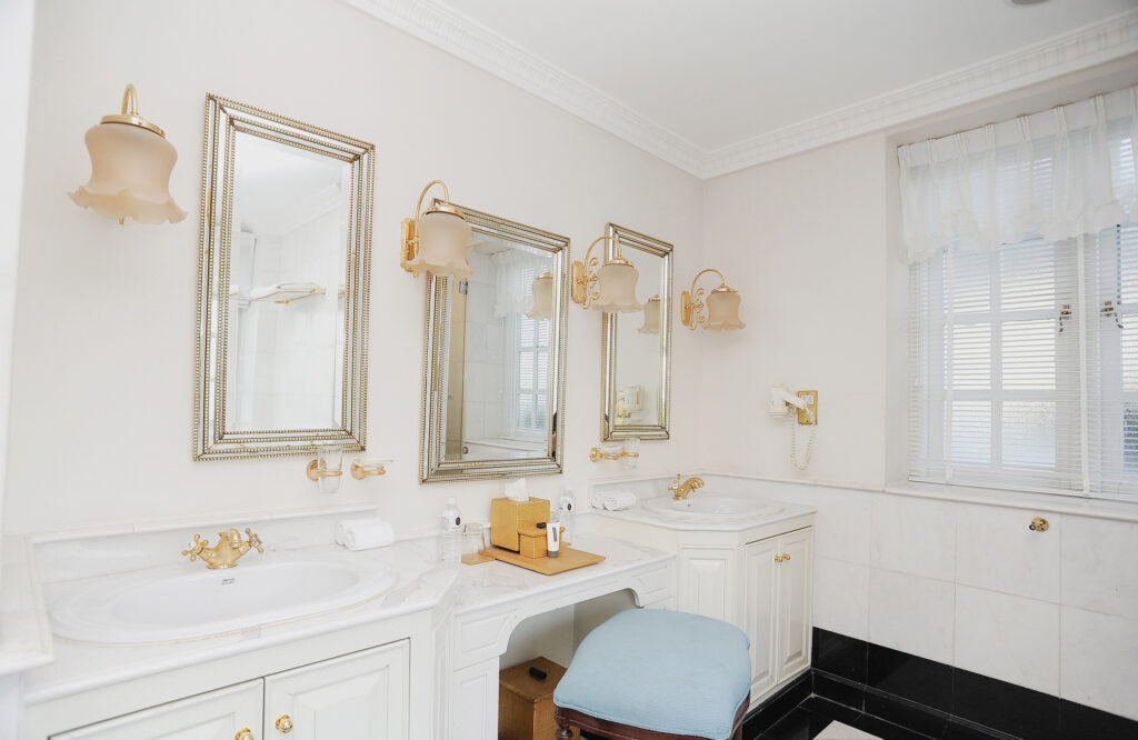 STATUARIO LIGHT – Lumina Stone